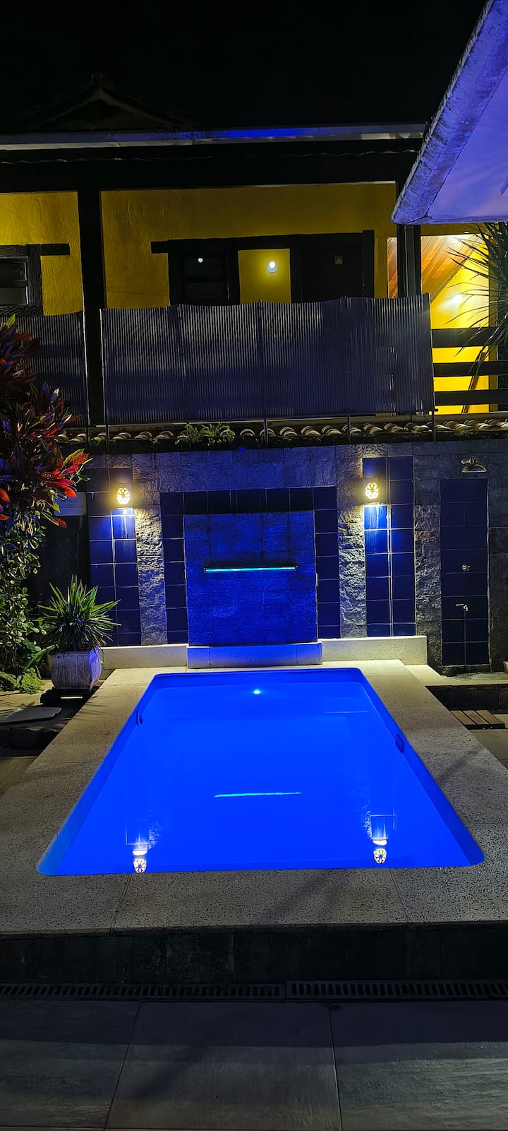 Casa De Alto Padrão Em Frente Da Praia Com Piscina - Paraty