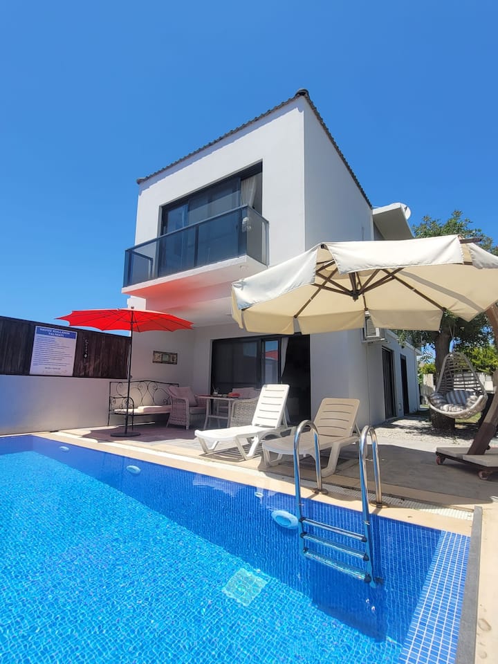 Müstaki̇l Havuz Ve Bahçeli̇ Full Esyali Lux Villa - Ilıca