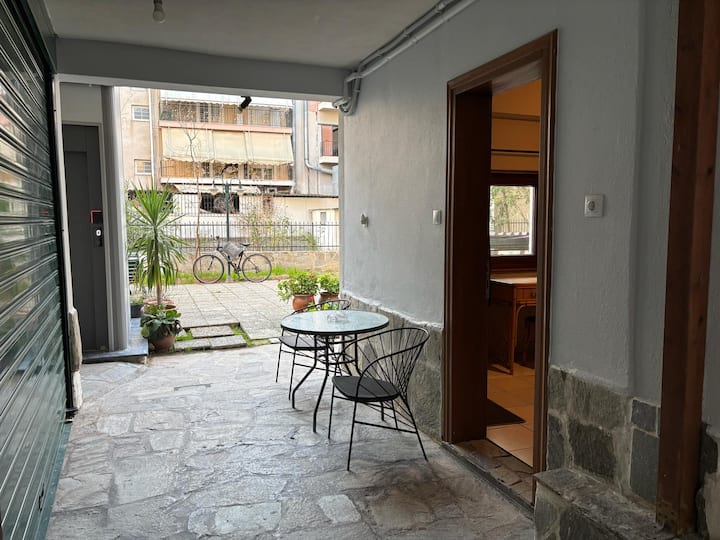 Ground Floor 2 Room Apartment With Barbeque. - Ларисса