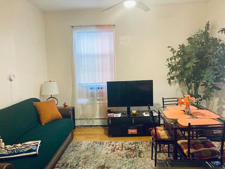 Stylish 2br Apt - Private House With Parking - Bronx, NY