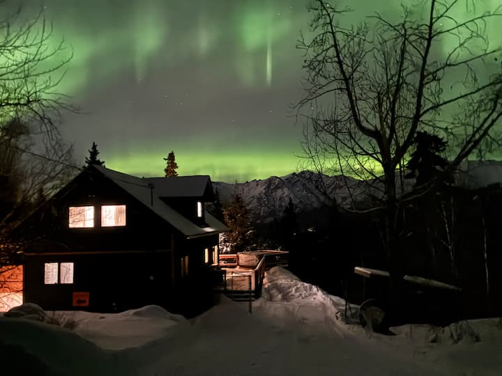 Magnificent View Chalet - Alaska