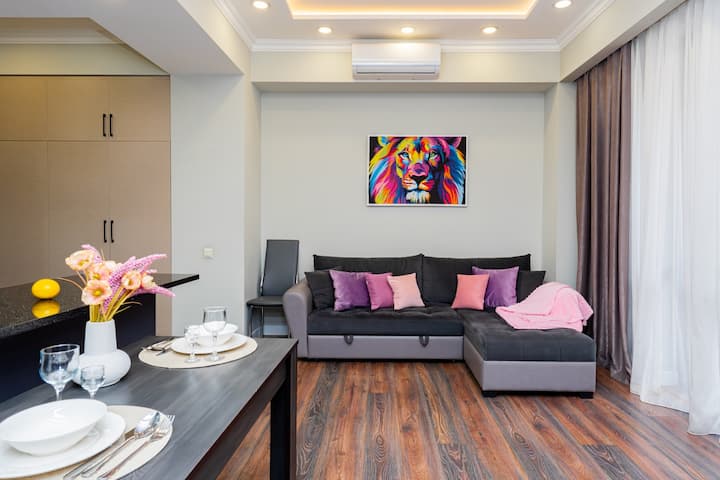 Homey & Stylish Place/ Balcony/ 1bdr/ 16-74 - Erevan