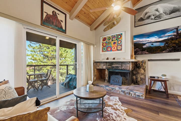 Pet-friendly 3br | Heavenly & Fireplace | Sleeps 7 - Genoa, NV