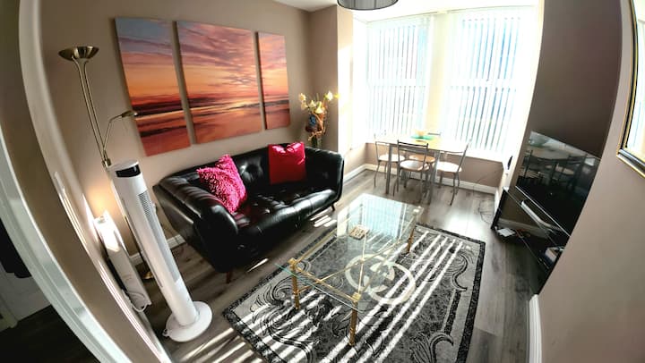 The Savile | 1br Near Host Business Hub + Parking - Leeds