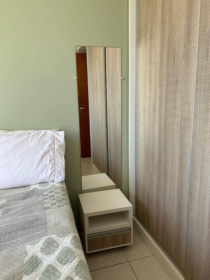 Quarto Aconchegante E Confortável - Vitória