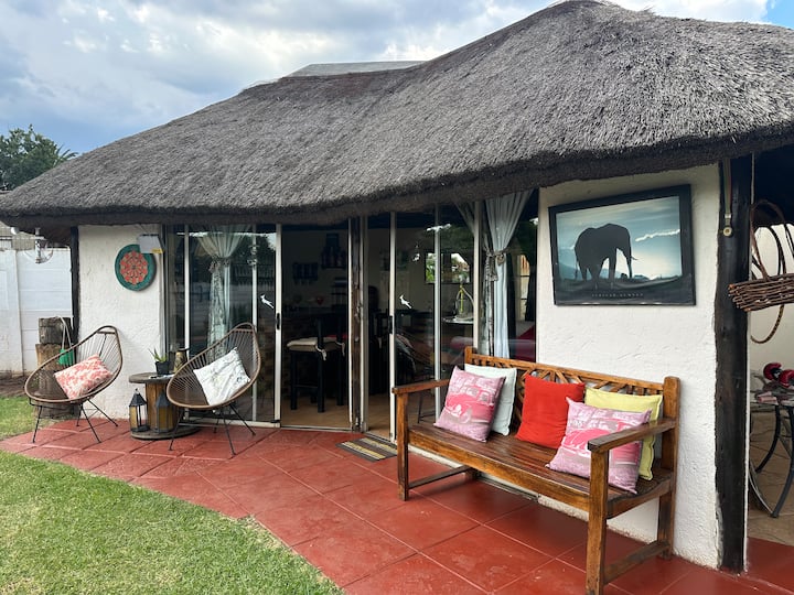 Terry’s Cozy Cottage - 10 Mins To Or Tambo Airport - Germiston