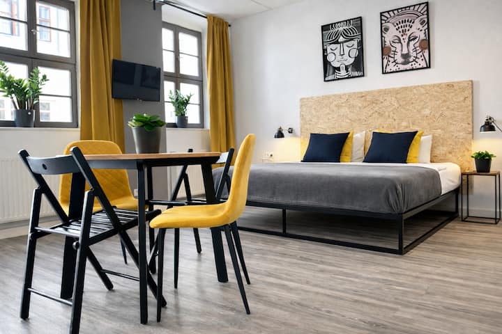 Stylish City Studio | Top Location On Malerweg - Pirna