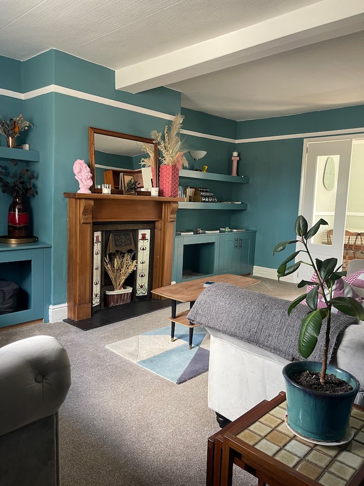 Charming Cosy Cottage, Opposite Village Pub - Beverley, UK