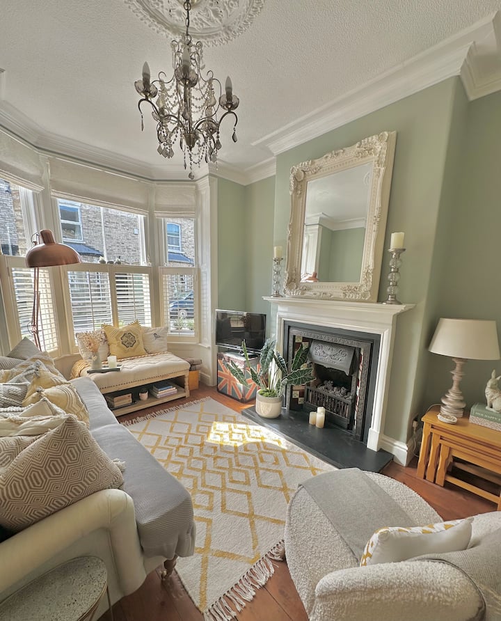 2 Bed Victorian Terrace Close To Bishopthorpe Road - York