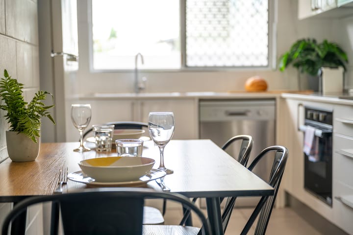 3. Haven-on-hughes Townsville Modern 2br 4km Cbd - Townsville