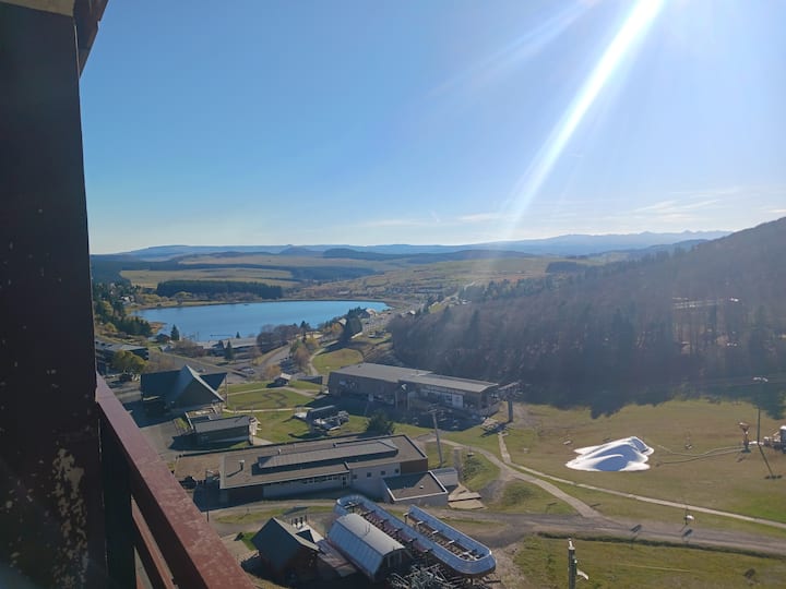 Appartement 
Tour De La Biche Aux Pieds Des Pistes - Lac Pavin