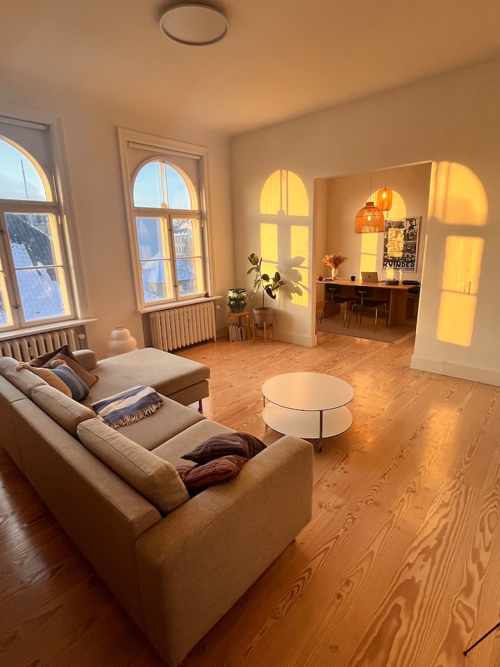 Bright & Stylish Appartment In Local Vesterbro - Kopenhagen