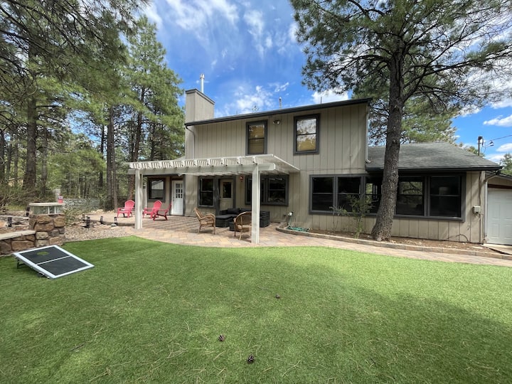 3,000 Sq Ft  2 Game Rooms  Fenced Yard - Flagstaff, AZ