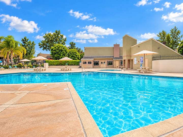 Patio, Pool And Hot Tub - Walk To Downtown Disney - Anaheim, CA