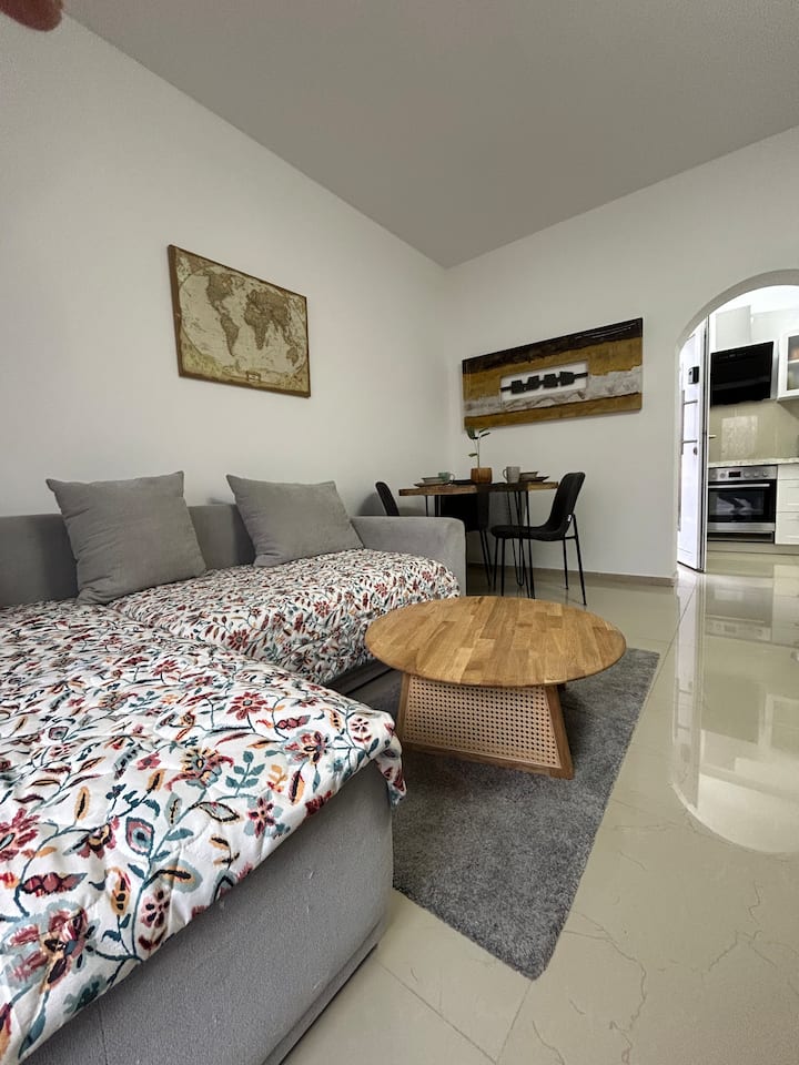 Schöne Wohnung Mit Terrasse Und Balkon - Weingarten