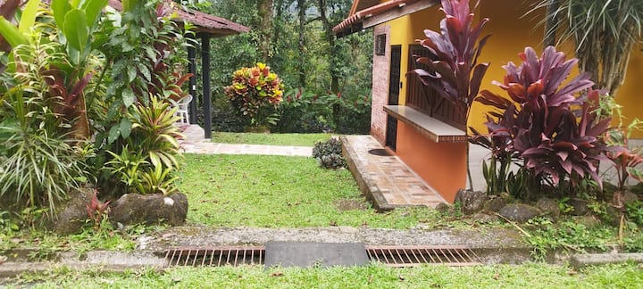 Villa Ipcorroye , Cabaña Con Acceso Al Río Fortuna - Costa Rica