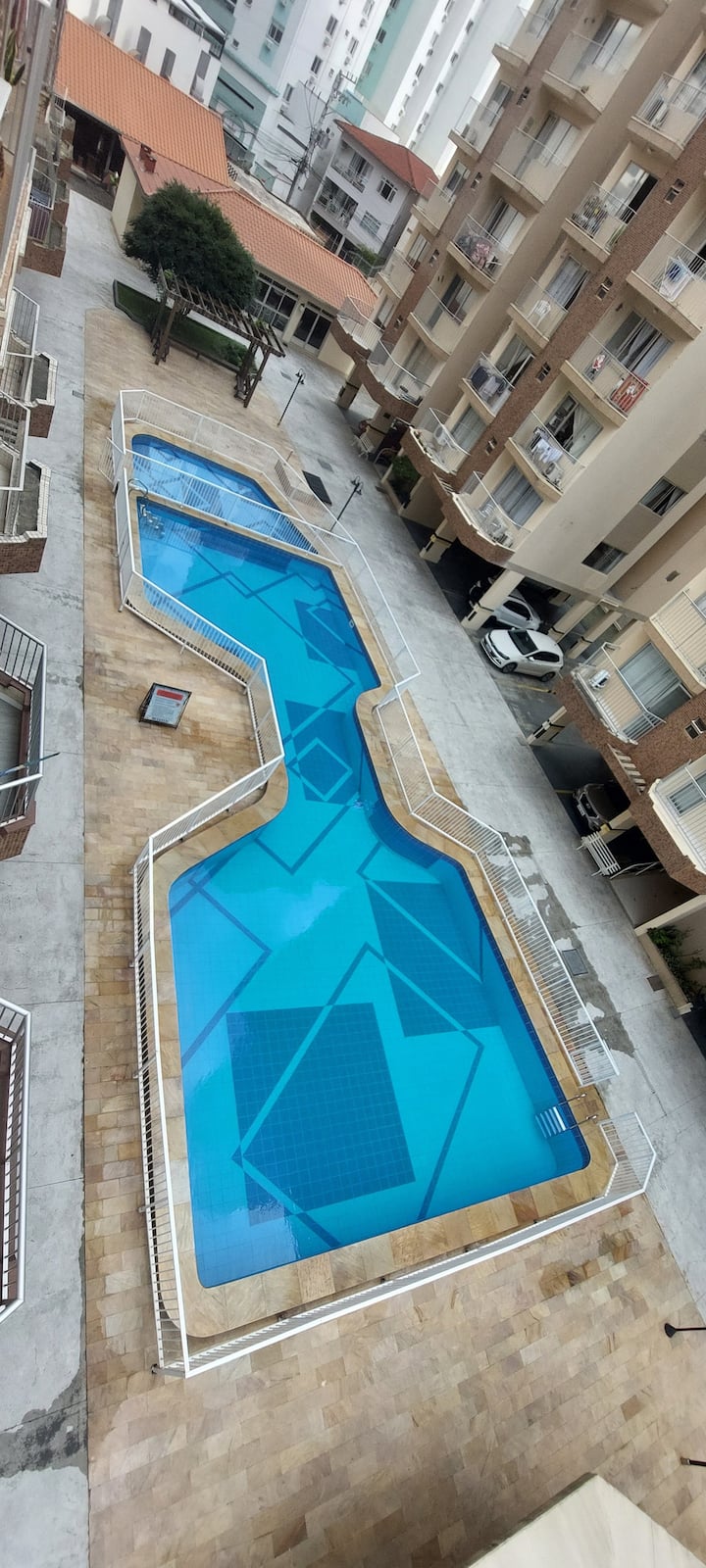 Apartamento Com Piscina Em Condomínio Fechado - Balneário Camboriú