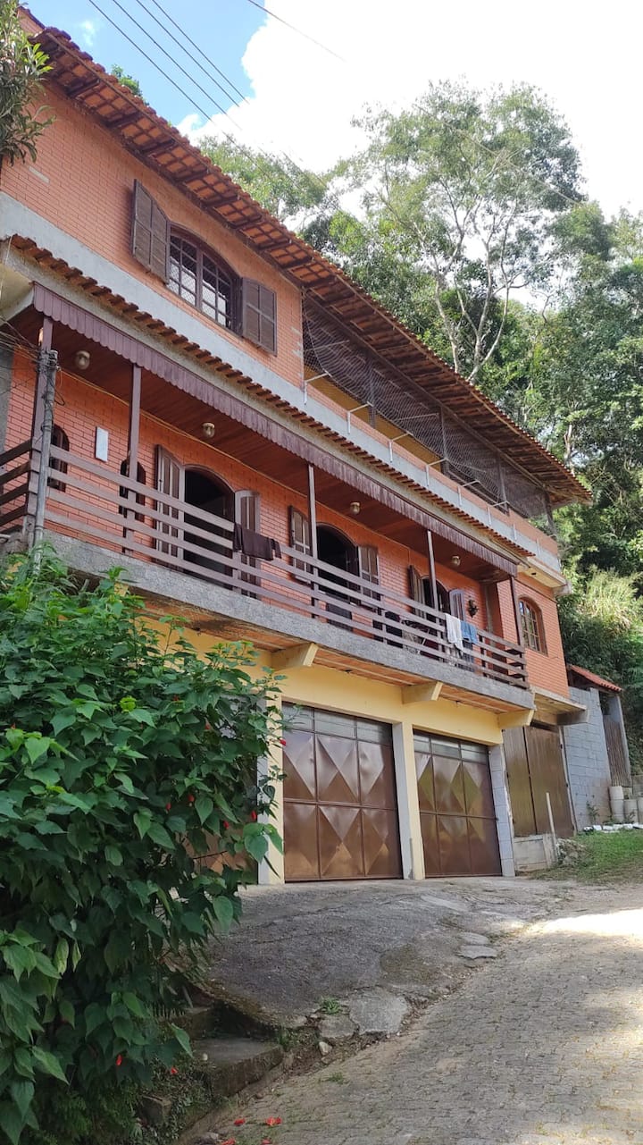 Tranquilidade Urbana: Casa Serena - Nova Friburgo