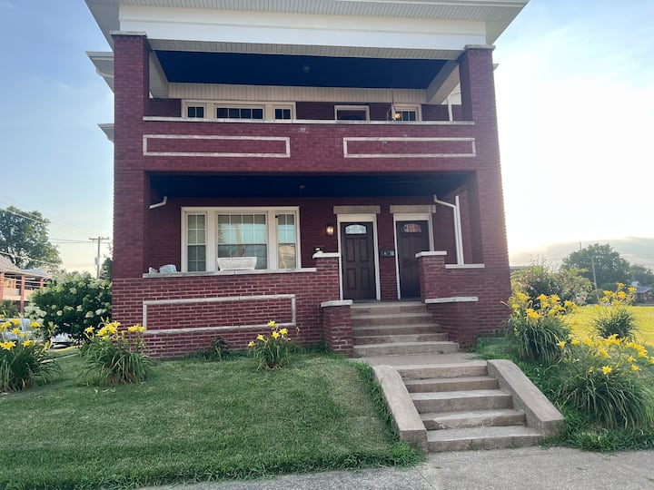 Downtown - Cozy Apartment B In Heart Of Owensboro - Owensboro, KY