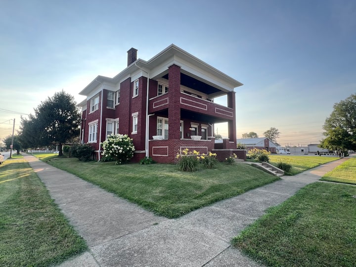 Downtown - Cozy Apartment B In Heart Of Owensboro - Owensboro, KY