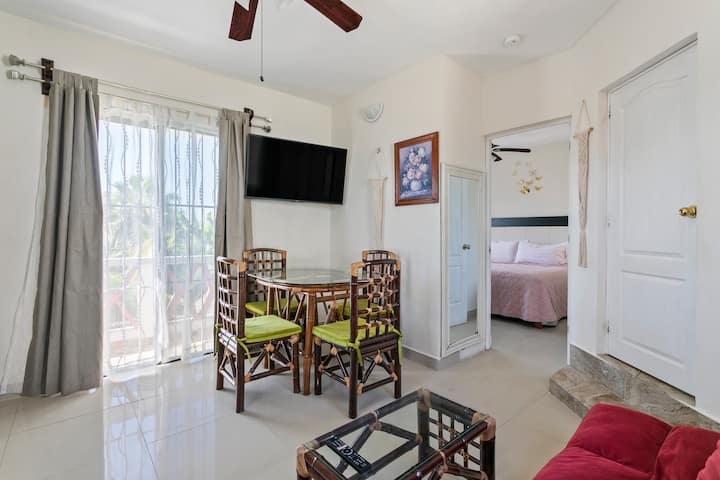 Comfortable, Private Apartment 30 Ave 12 Min Beach - Playa del Carmen