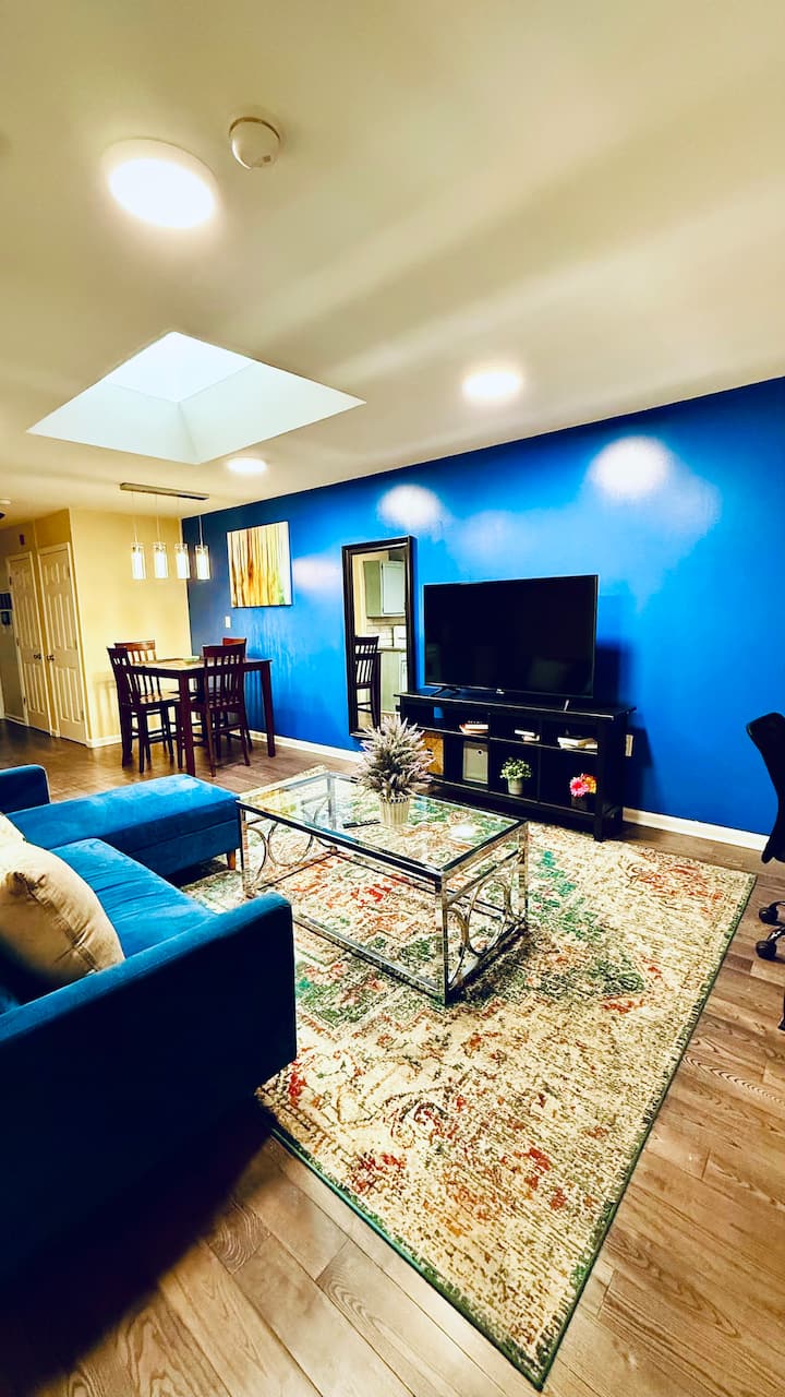 Cozy Beautiful 2bd Apt In Center City - Philadelphia, PA