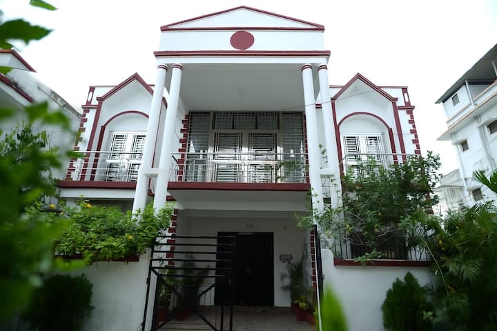 Cheerfull 4 Bedroom Villa With Garden Terrace - Jharkhand