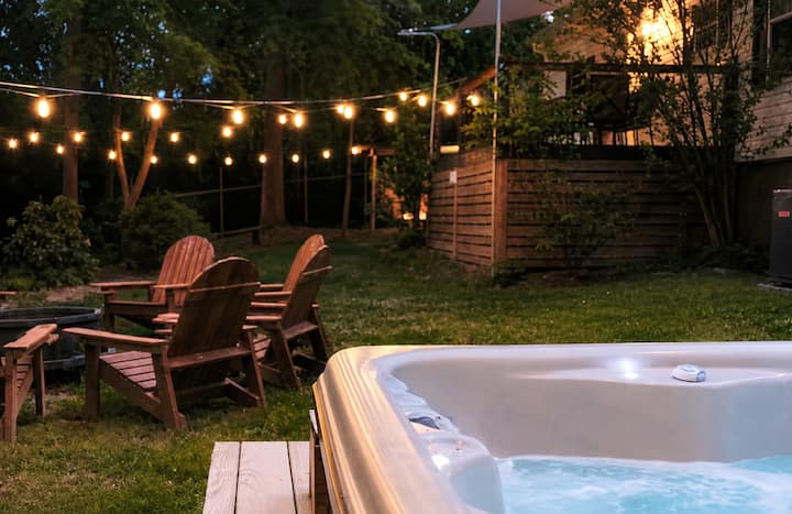 May Discounts! Hit The Trails, Hot Tub & Sauna! - Asheville, NC