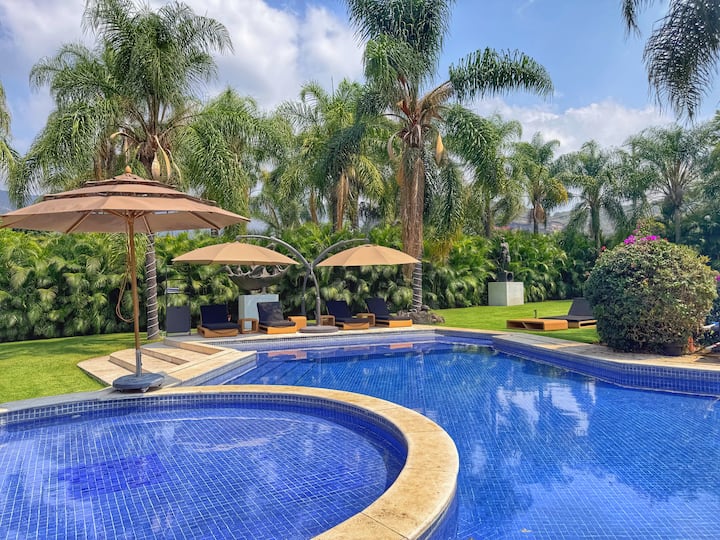 Villa De Lujo En Malinalco | Alberca Pádel | 8 Rec - Malinalco