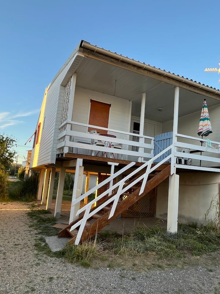 Chalet à 200 M De La Plage Et Proche Des Commerces - Gruissan