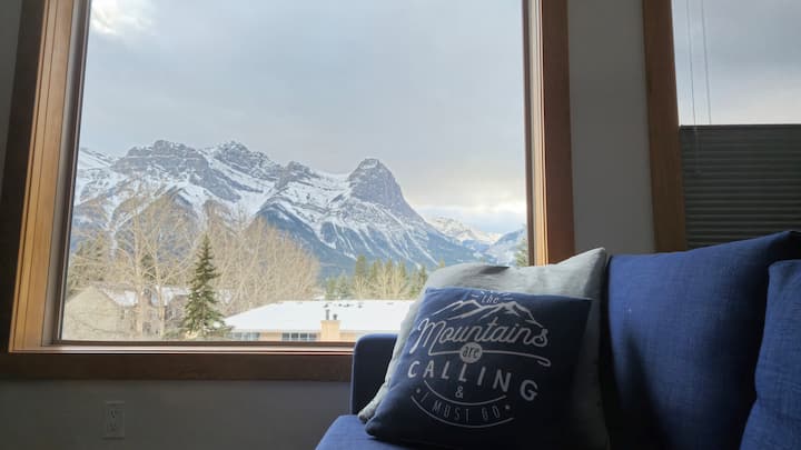 Cozy 2 Bdrm Condo, Great Location, Amazing Views - Alberta