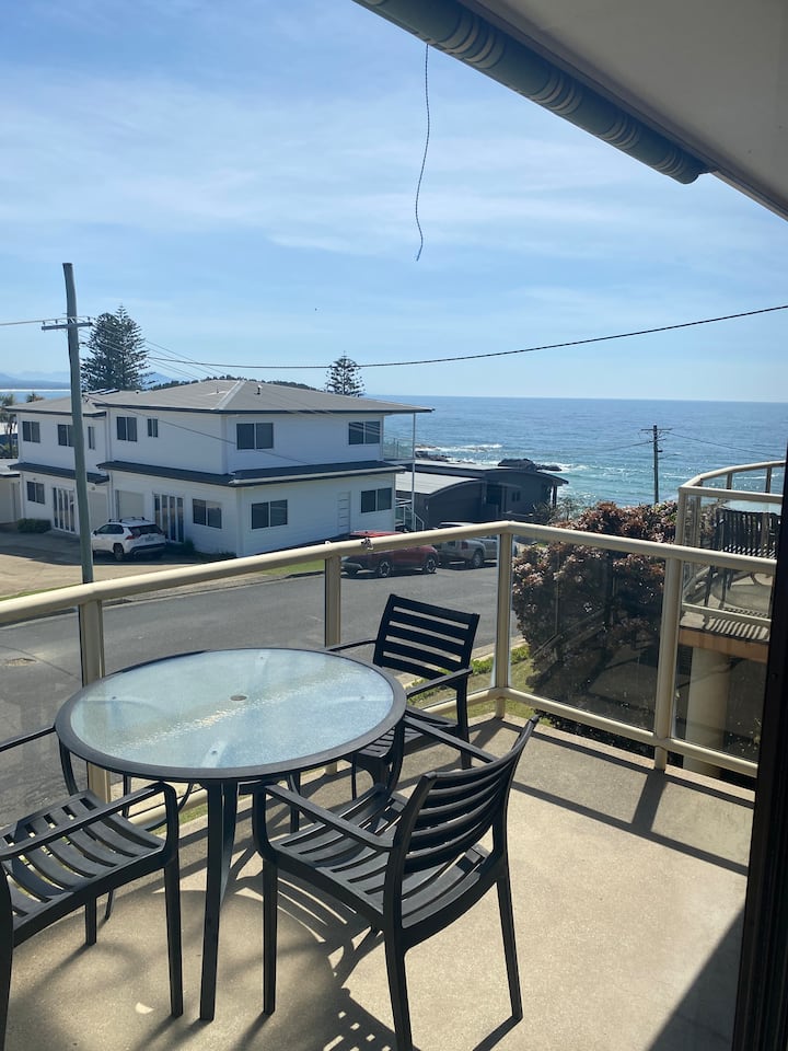 No 9 - Beach Views At Waratah Scotts Head - Scotts Head