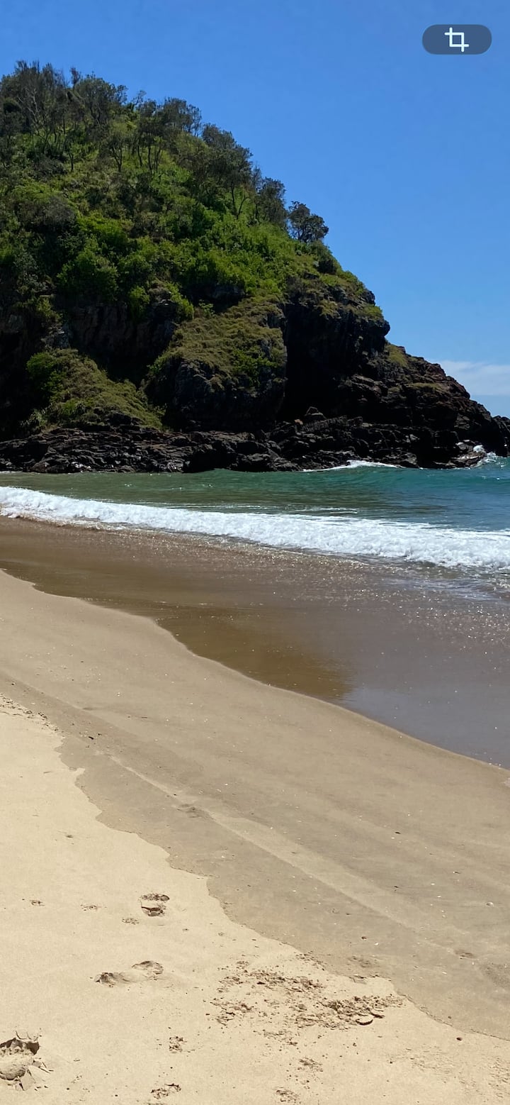 No 9 - Beach Views At Waratah Scotts Head - Scotts Head