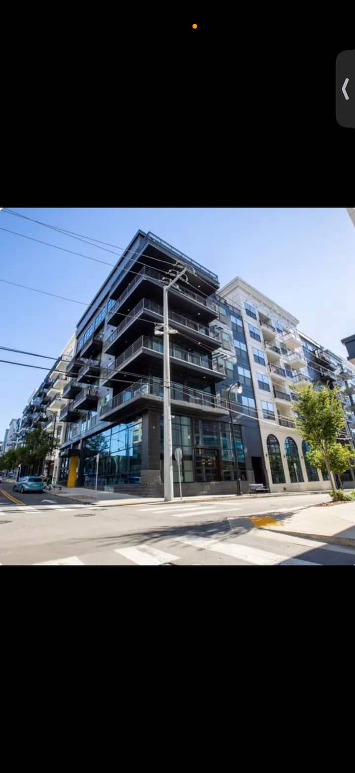 *New!* K.o. Broadway–pool And Courtyard Views - Nashville, TN