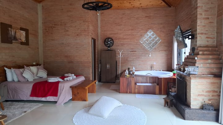 Chalé "Nosso Cantinho"(banheira De Hidromassagem Com Cromoterapia) - Santo Antônio do Pinhal