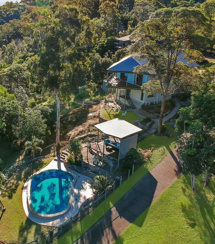 Fam Groups, Pool, Gazebo, Fantastic Views, Pets Ok - Coolum Beach