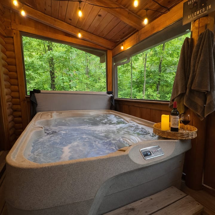 Secluded Cabin With Private New Hot Tub - Pigeon Forge, TN
