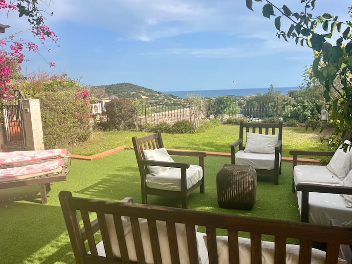 Schönes Haus Mit Meerblick Und Pool - Sardinien