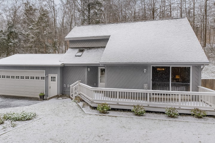 Up North Escape Close To Highlands And Nubs Nob - Petoskey, MI