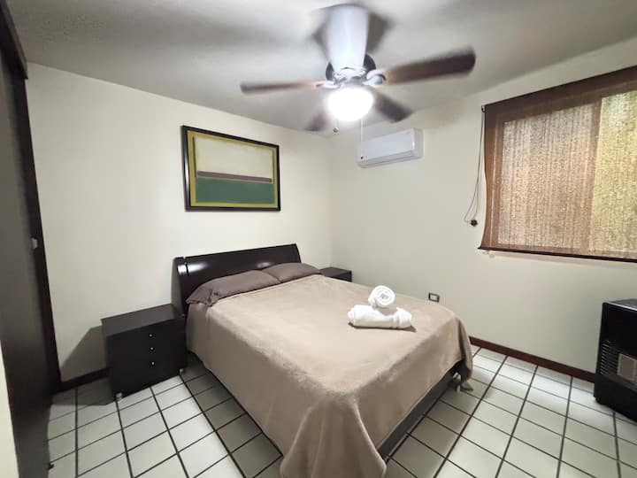 Habitación Privada#2 Depa Compartido,por Fundidora - Monterrey