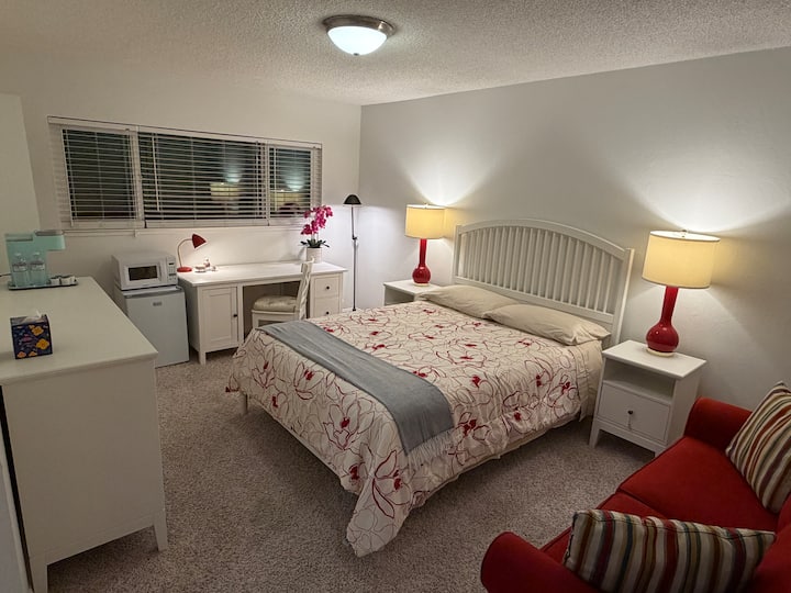 Spacious & Charming Suite With Private Bathroom - San Jose, CA