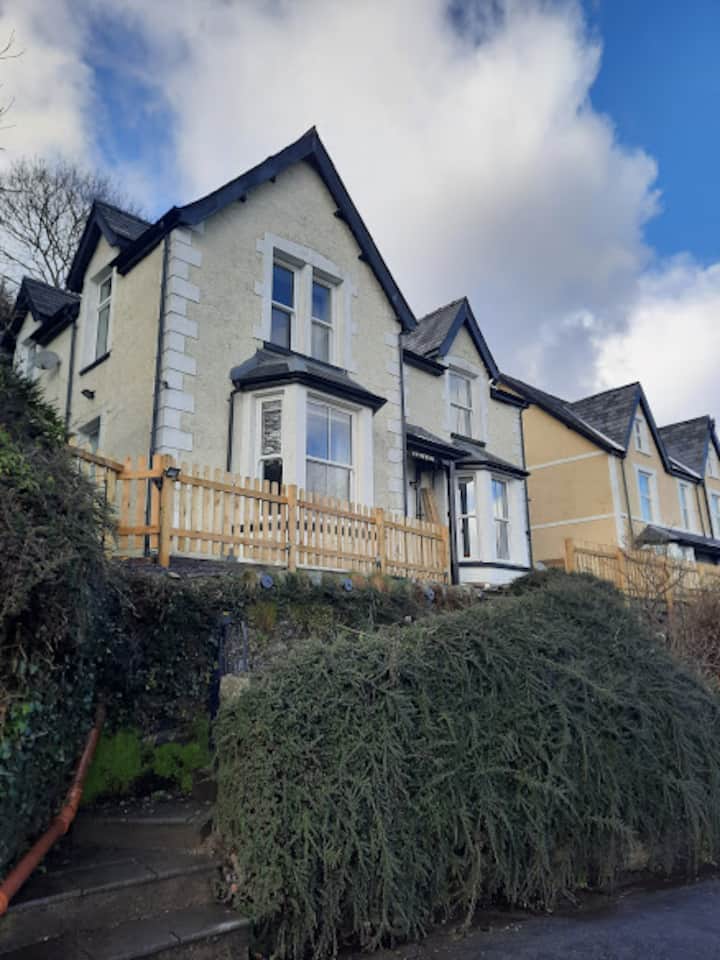 5 Bedroom House With Valley Views In Snowdonia - Betws-y-Coed