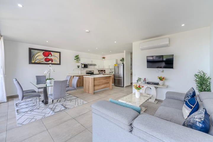 Apto Moderno Con Vista Al Volcán • Zona Exclusiva - El Salvador