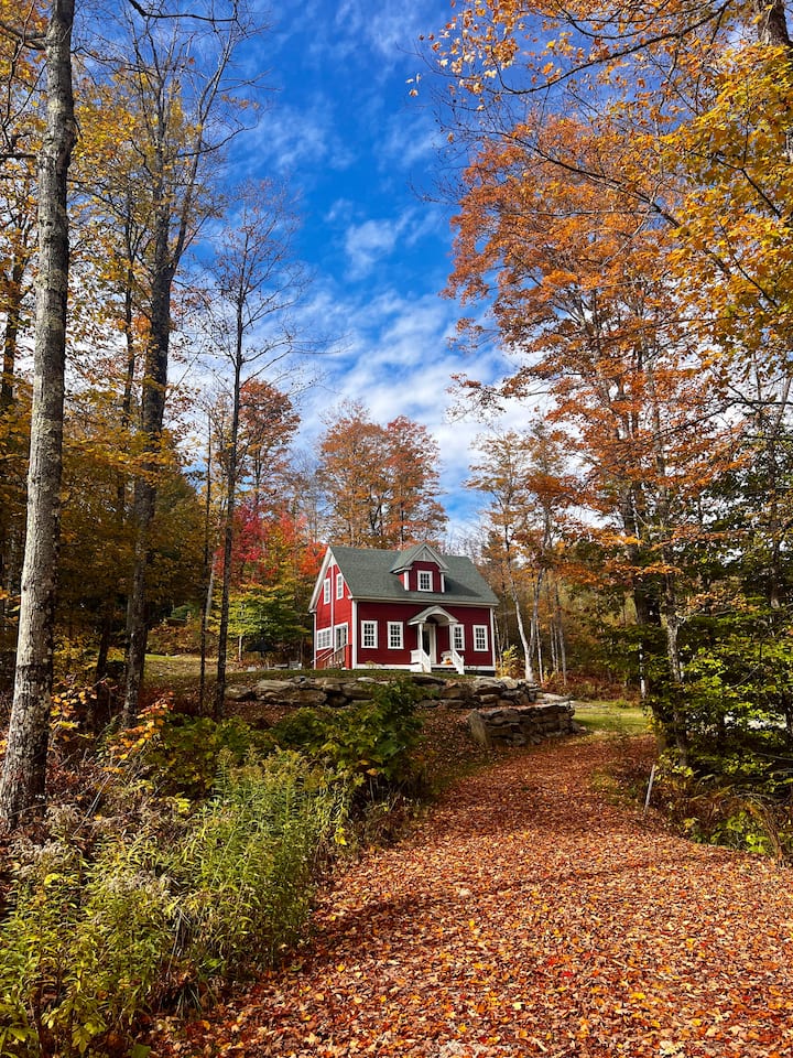Modern Cottage Near Skiing, Trails & Fine Dining - Woodstock, VT