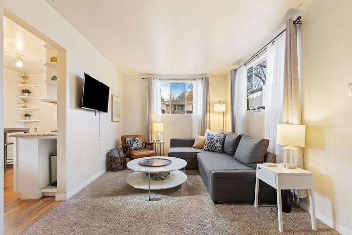 Lovely Historical Apt Walkable Golden Location - Golden, CO