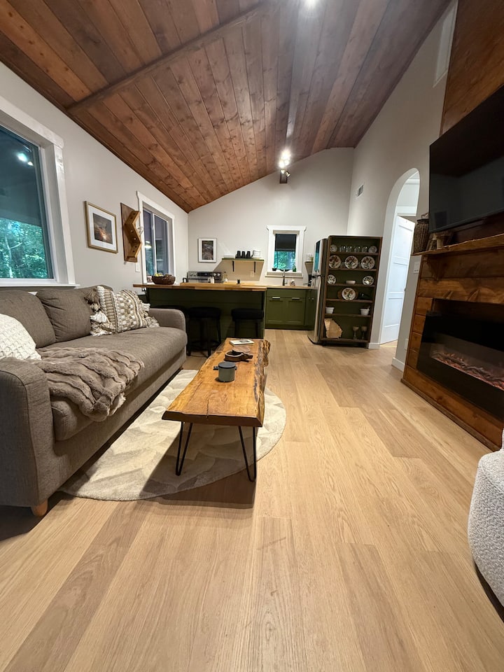 Hygee House-a Cozy And Comfy Home In The Woods. - Cleveland, GA