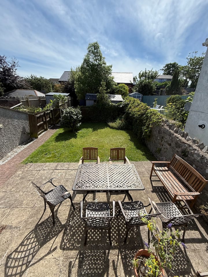 Newton Cottage - Explore The Gower - The Mumbles