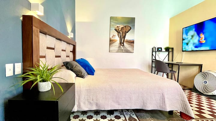 Cómoda Esquina En Punto Clave Del Centro Histórico - Puebla