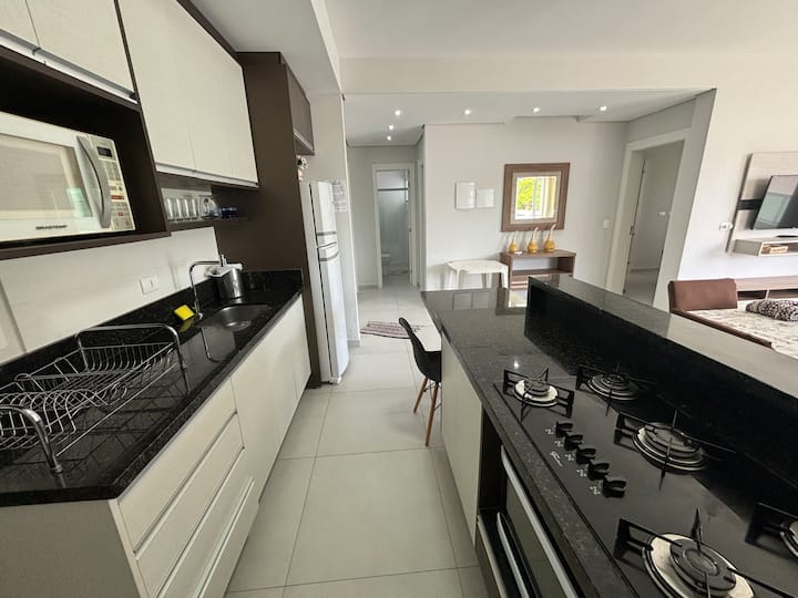 Apartamento Na Quadra Mar Perto Do Centro - Itapoá