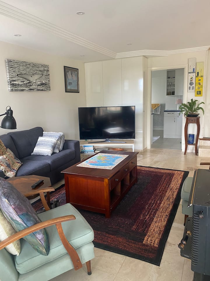 Forster Flat: Pets, 1 Br, Fire, Pool + Pool Table. - Forster